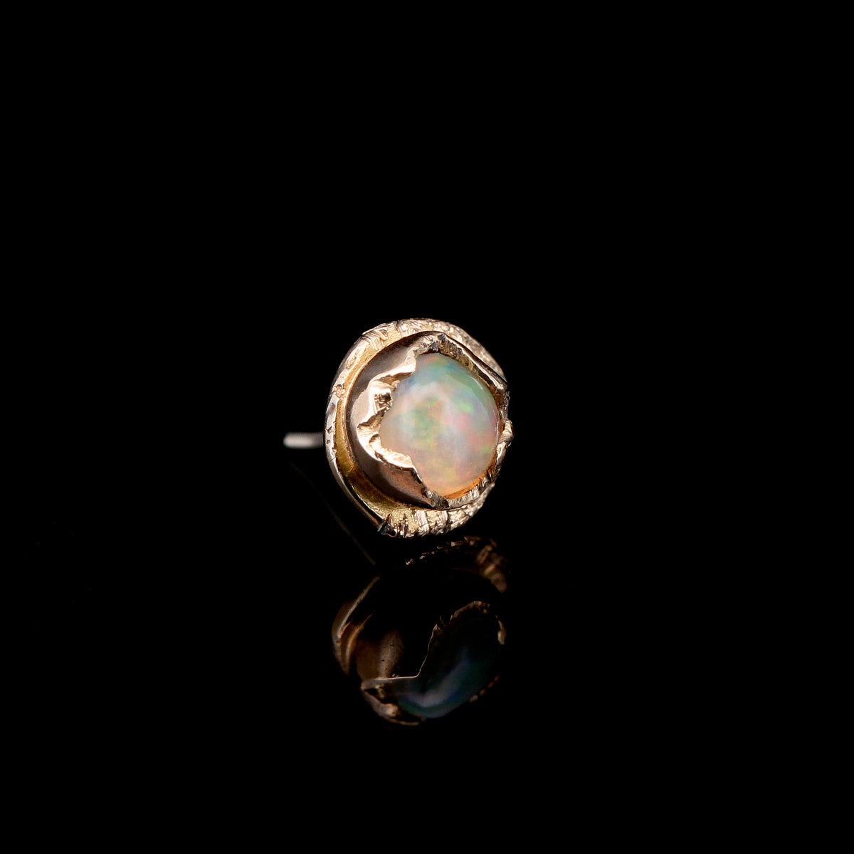 Opal in 14kt Yellow Gold Threadless end – Dendrite